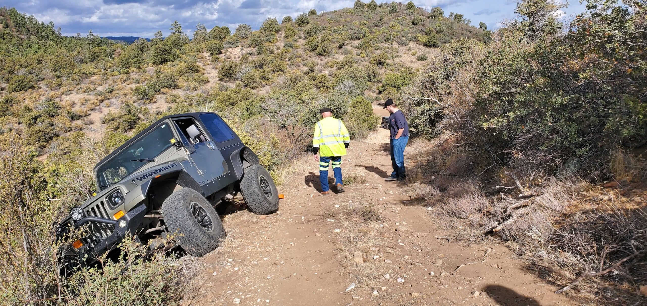 Unlocking the Secrets of 4x4 Off Road Recovery | Hoist Towing